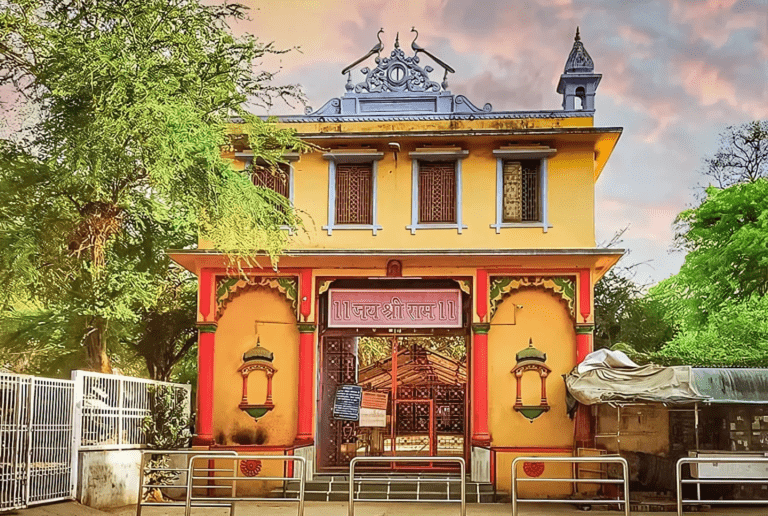 Best Hotel in Bhelupur Varanasi - Hotel Vedangam - Book Now